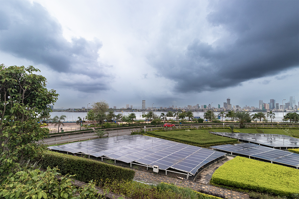 THE UNSUNG HERO OF MONSOON: HOW RAIN NATURALLY BOOSTS YOUR SOLAR PANEL ...